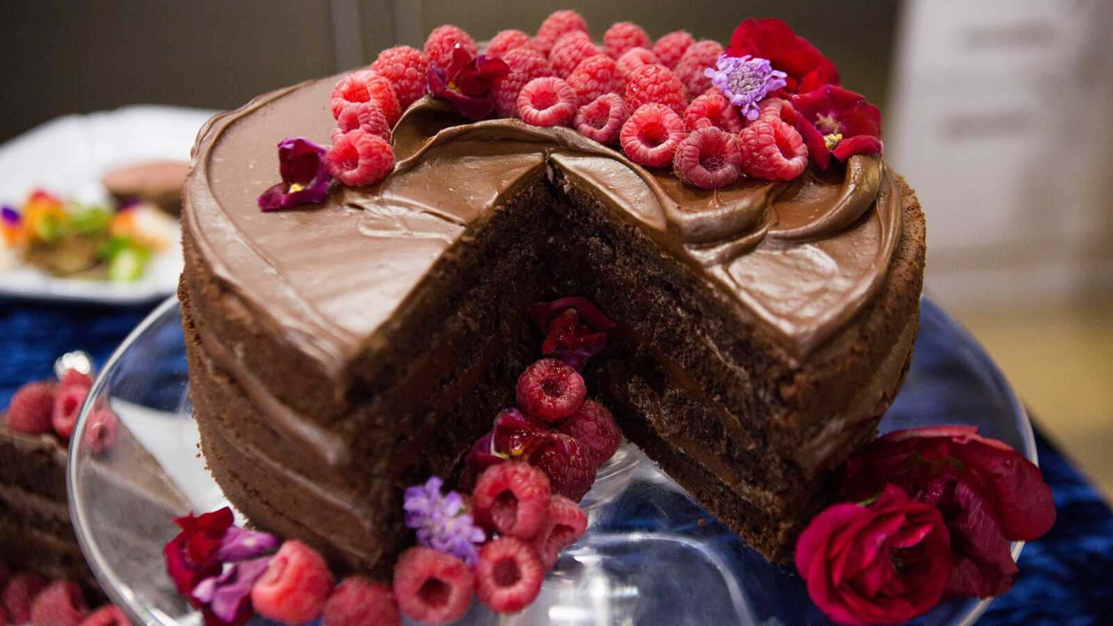 Cake Wallpapers (45 images) - WallpaperCat
