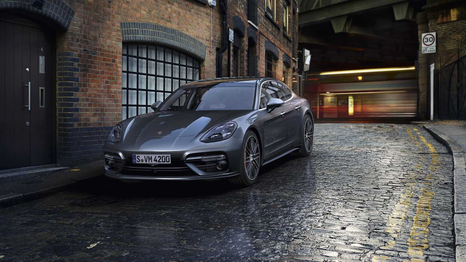 Porsche Panamera Wallpapers (38 images) - WallpaperCat