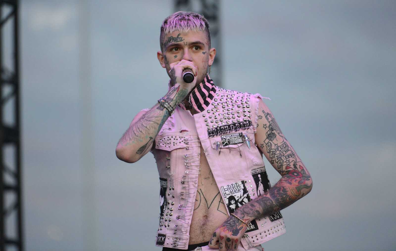 Lil Peep Wallpapers (35 images) - WallpaperCat