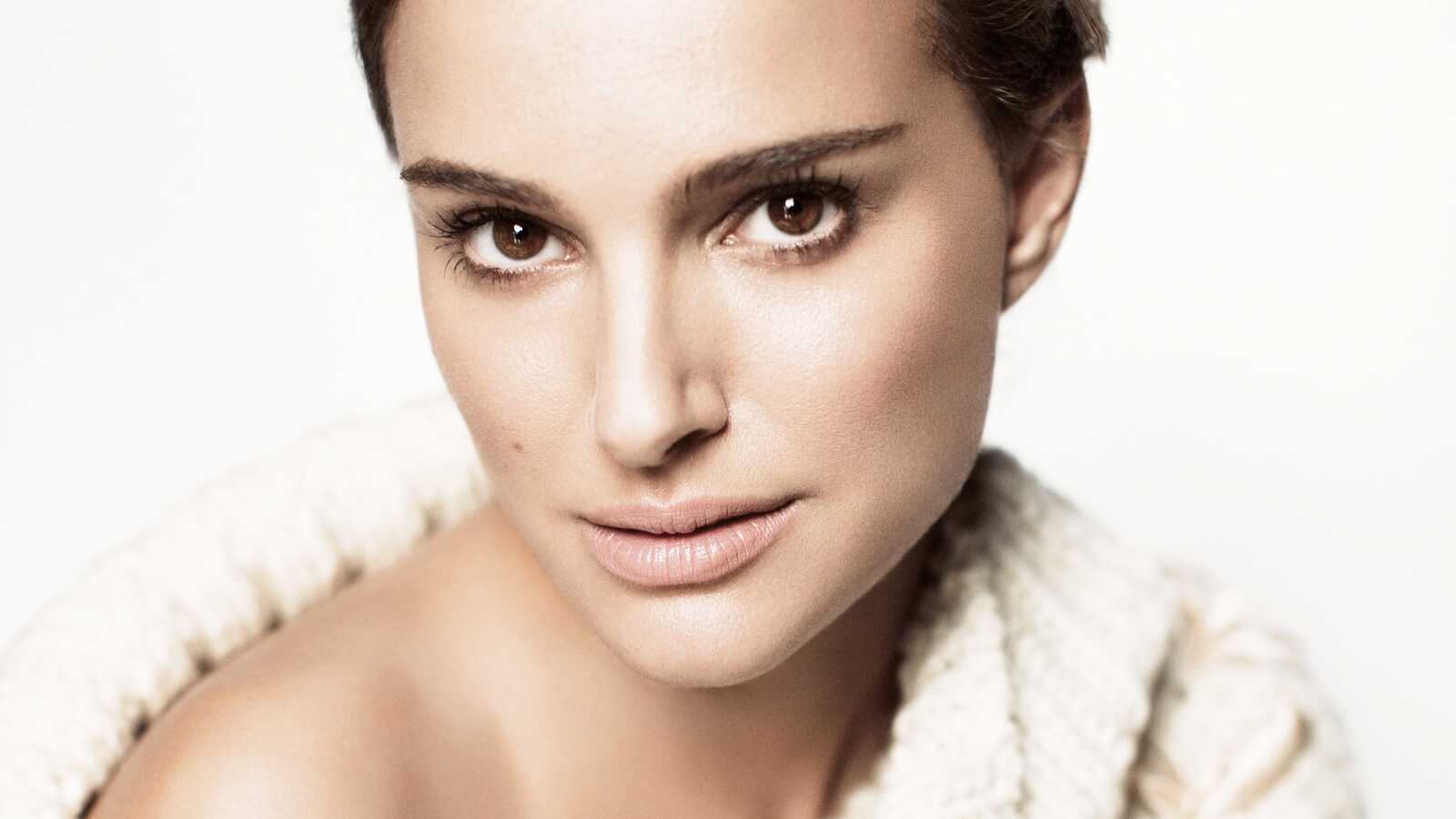 Natalie Portman Wallpapers (33 images) - WallpaperCat