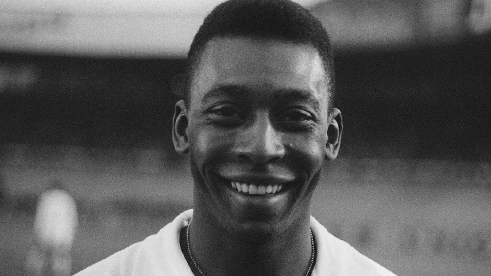 Pele Wallpapers (18 images) - WallpaperCat