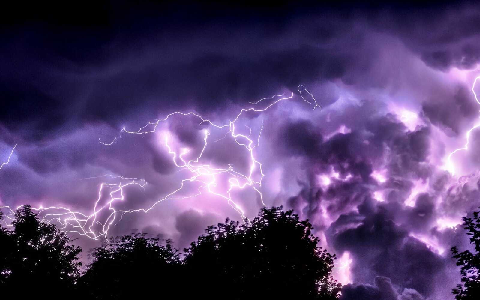 Thunder Wallpapers (87 images) - WallpaperCat