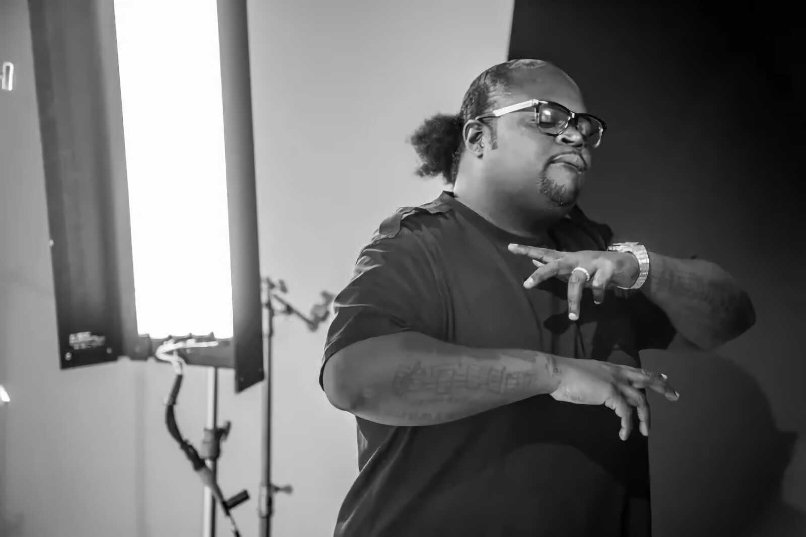 Poo Bear (Singer) Wallpapers (11 images) - WallpaperCat