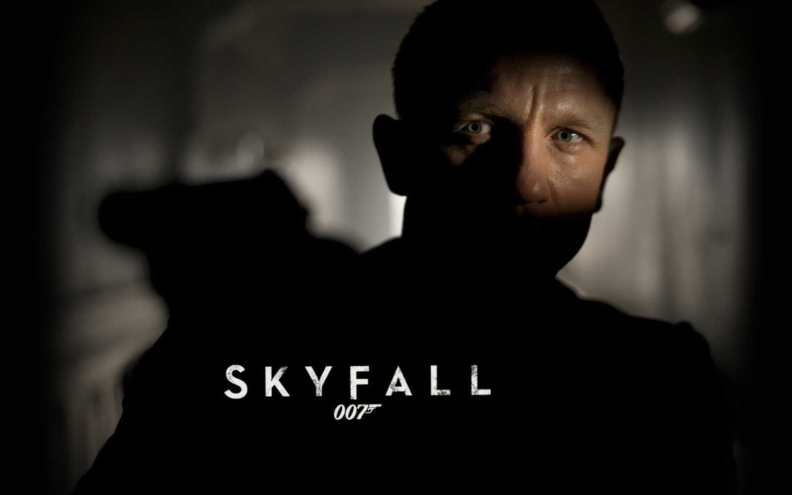 007 Wallpapers (25 images) - WallpaperCat