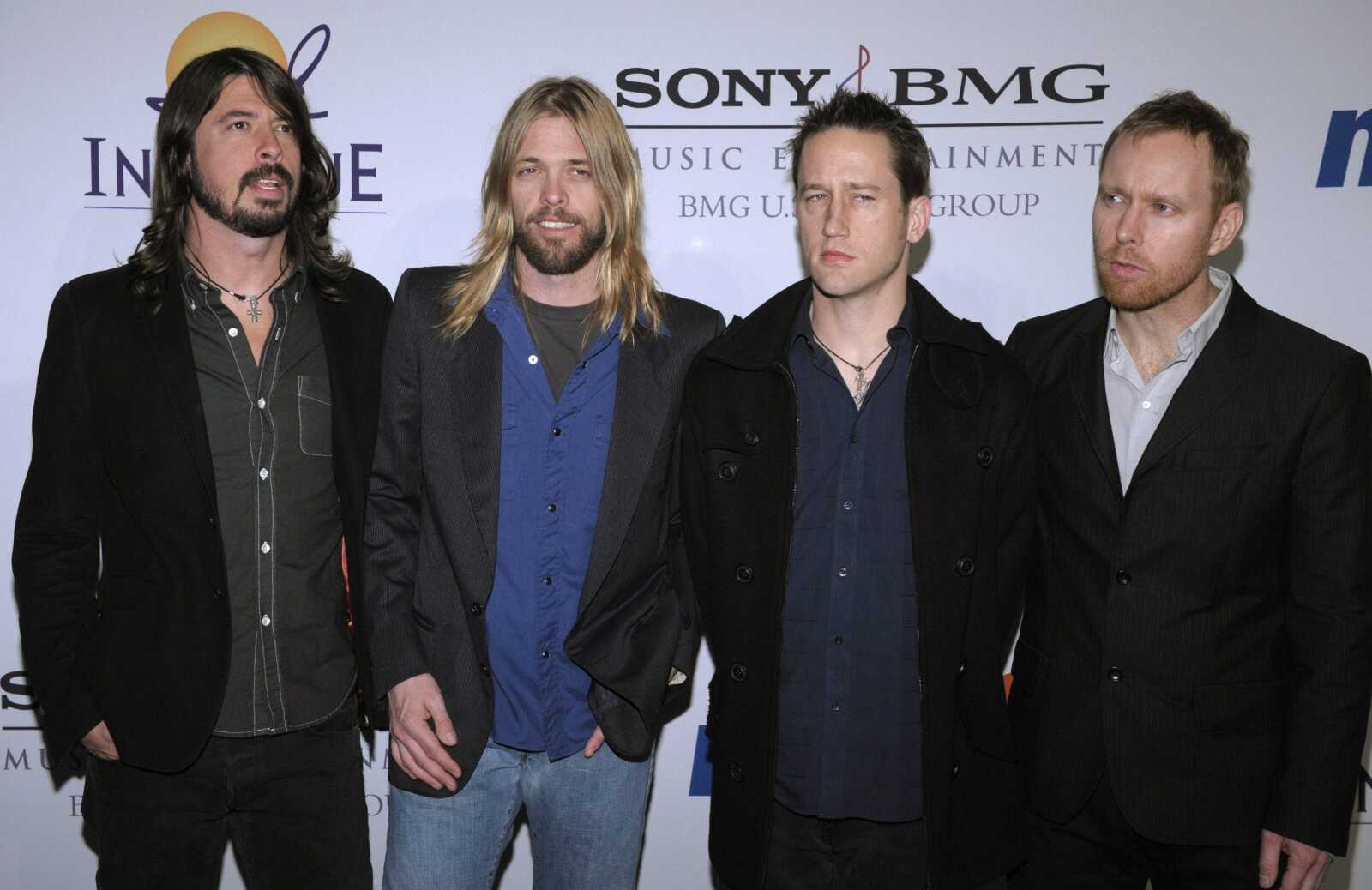 Nate Mendel Wallpapers (10 images) - WallpaperCat