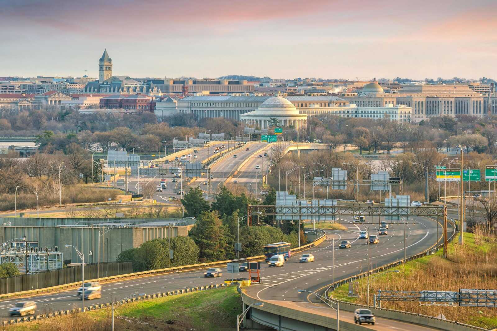 Washington DC Skyline Wallpapers (21 images) - WallpaperCat