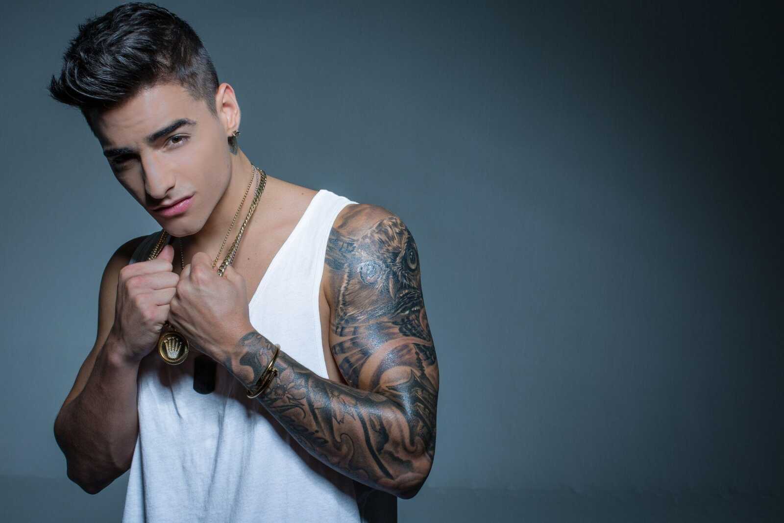 Maluma Wallpapers (36 images) - WallpaperCat