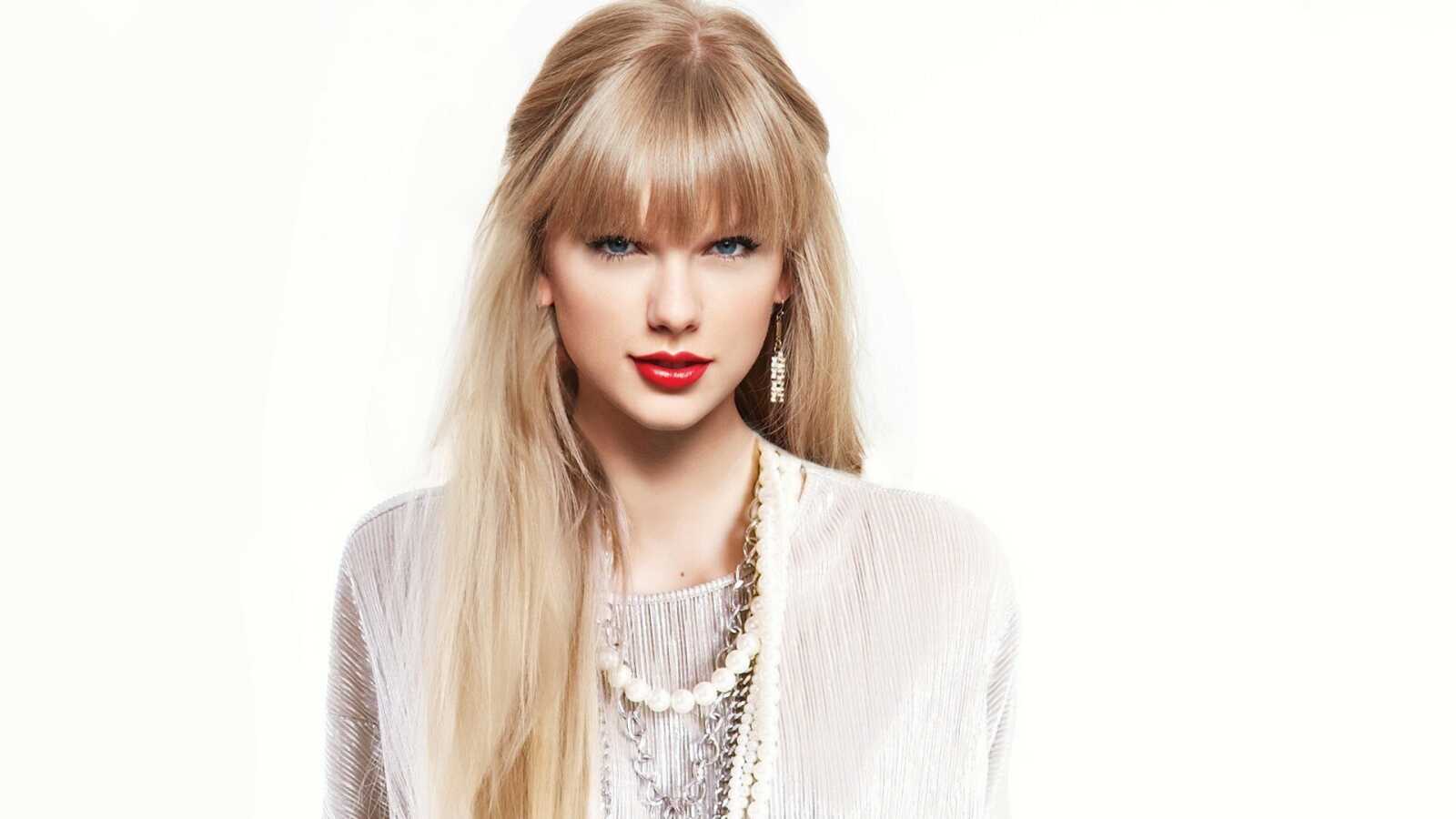 Taylor Swift Wallpapers (44 images) - WallpaperCat