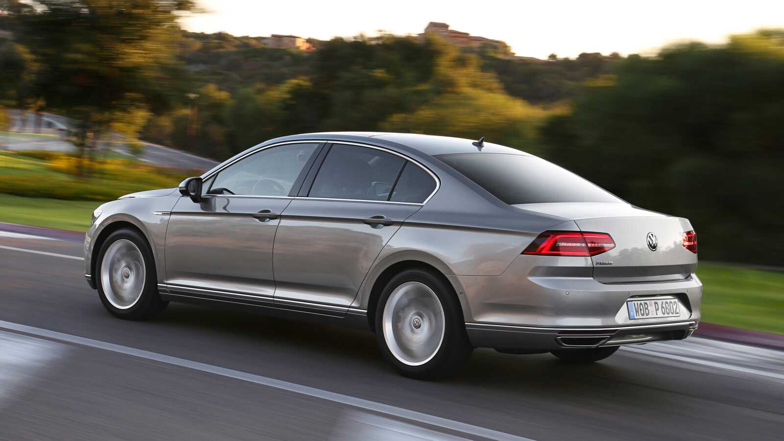 Volkswagen Passat Wallpapers (58 images) - WallpaperCat