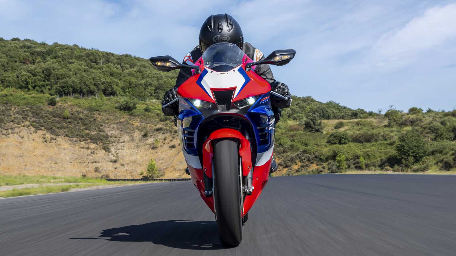 Honda CBR1000RR Wallpapers (50 images) - WallpaperCat