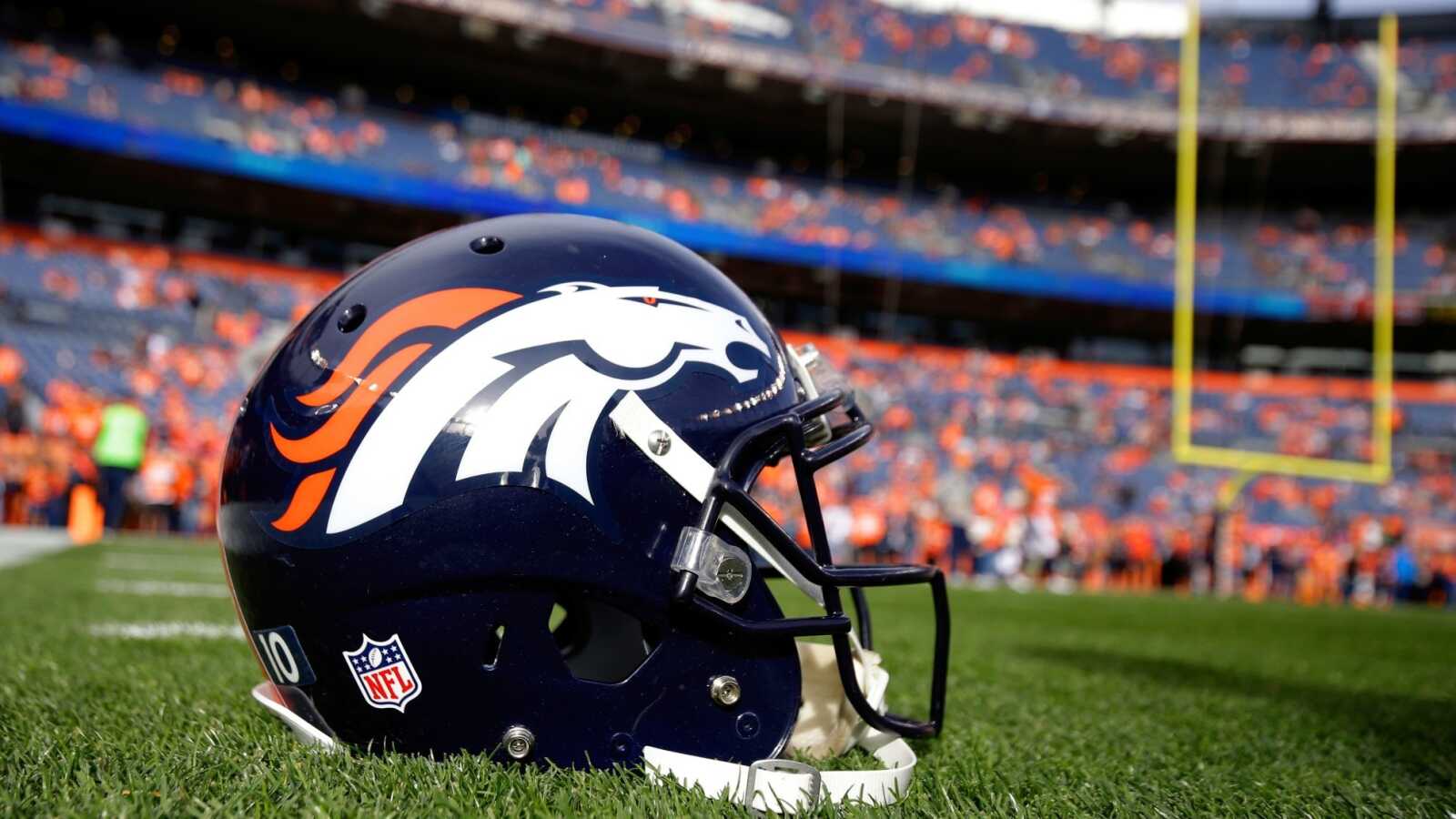 Denver Broncos Wallpapers (36 images) - WallpaperCat