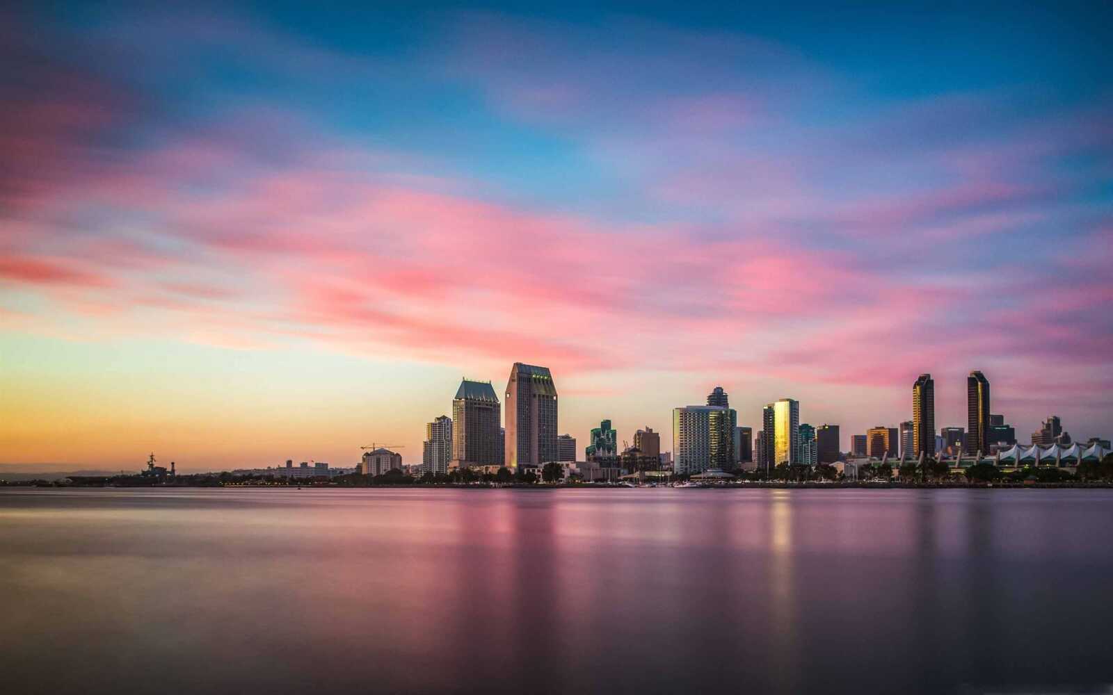 Skyline Wallpapers (32 images) - WallpaperCat