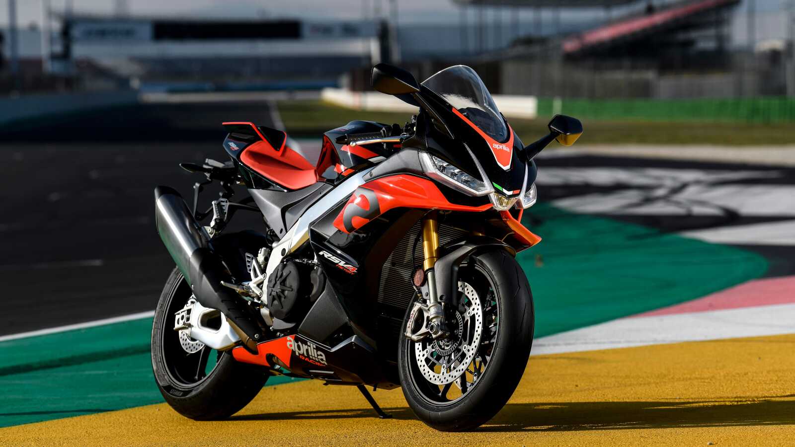 Aprilia RSV4 Wallpapers (54 images) - WallpaperCat