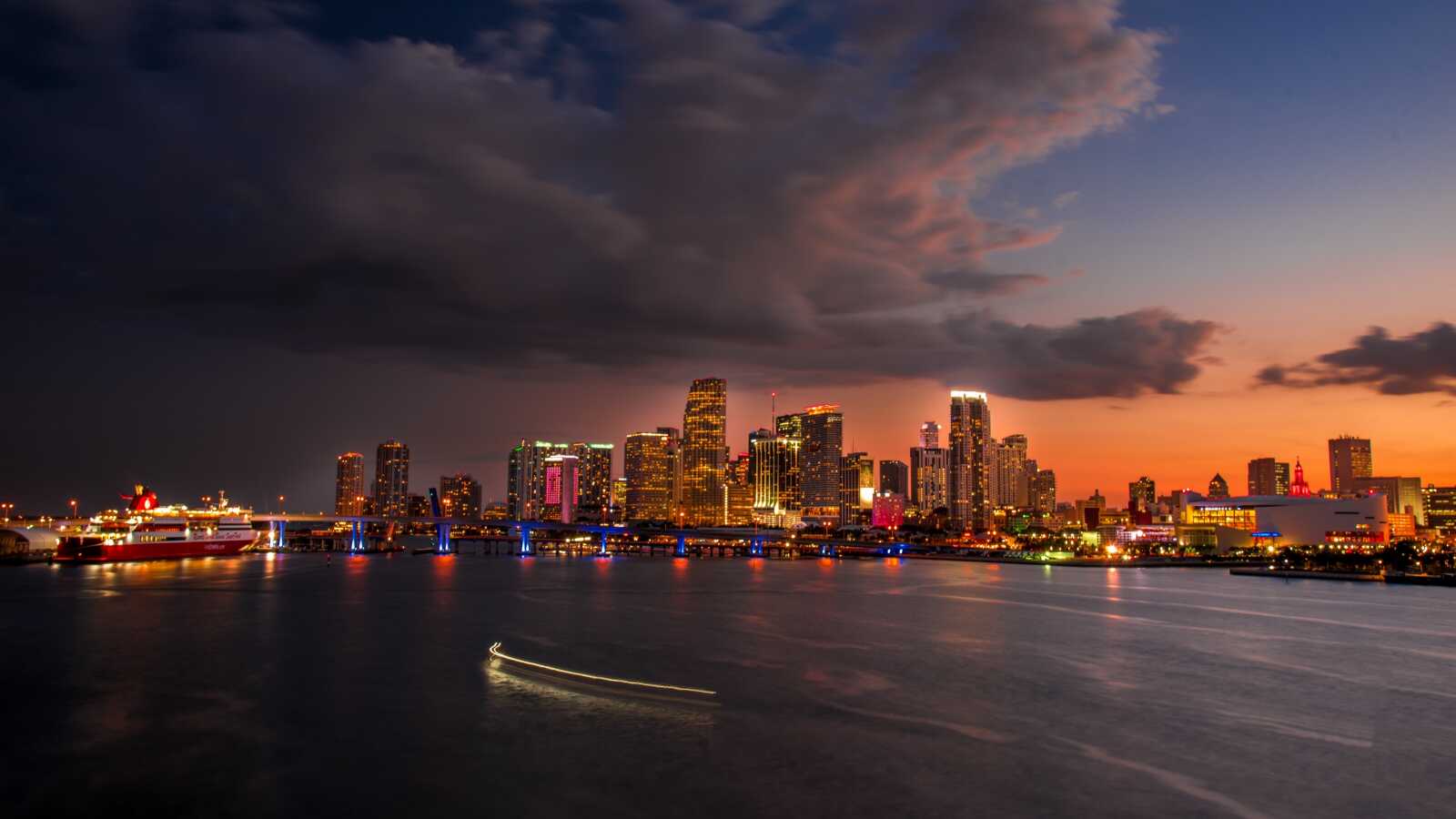 Miami Wallpapers (45 images) - WallpaperCat