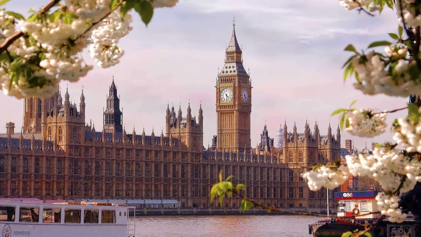 London Wallpapers (94 images) - WallpaperCat
