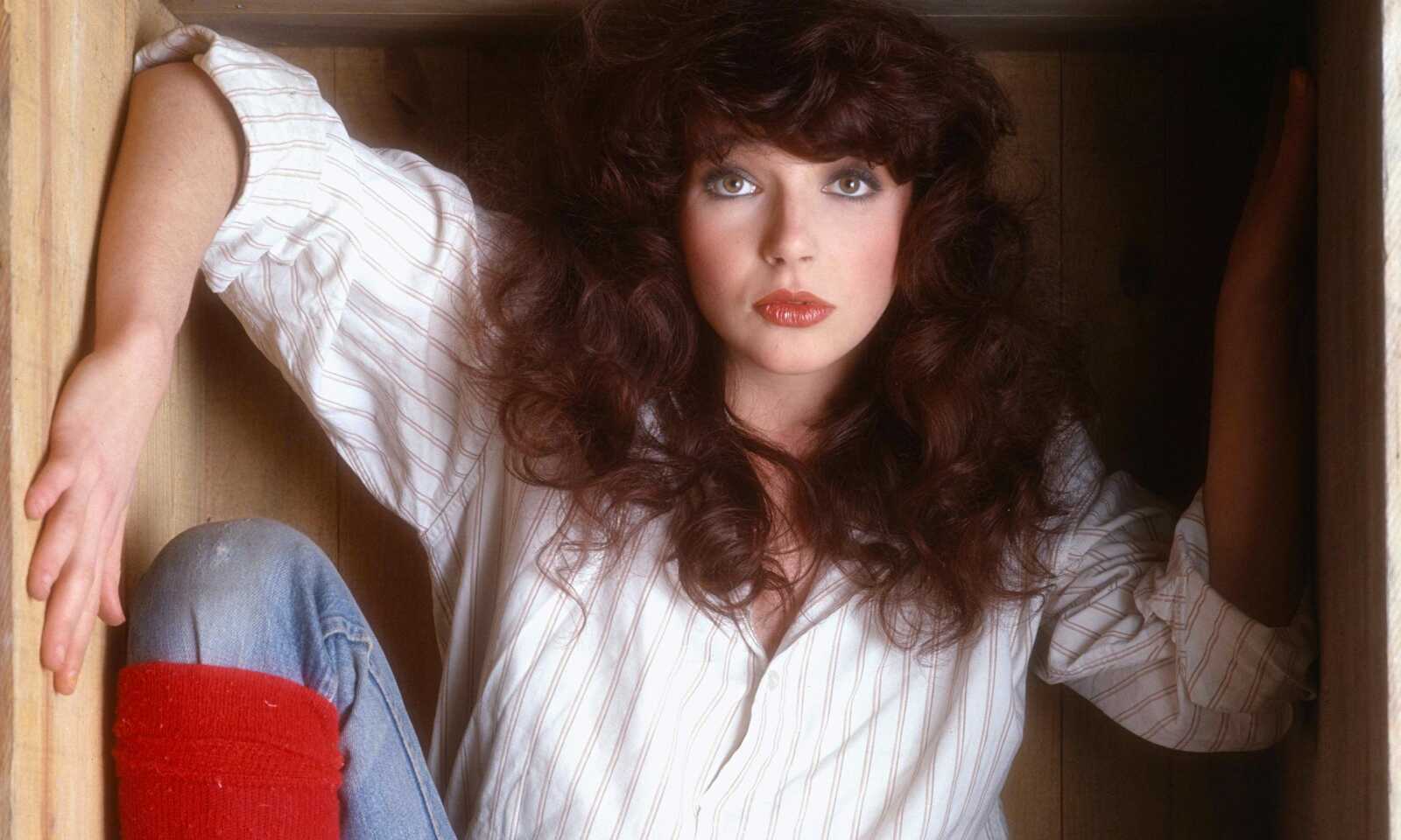 Kate Bush Wallpapers (24 images) - WallpaperCat