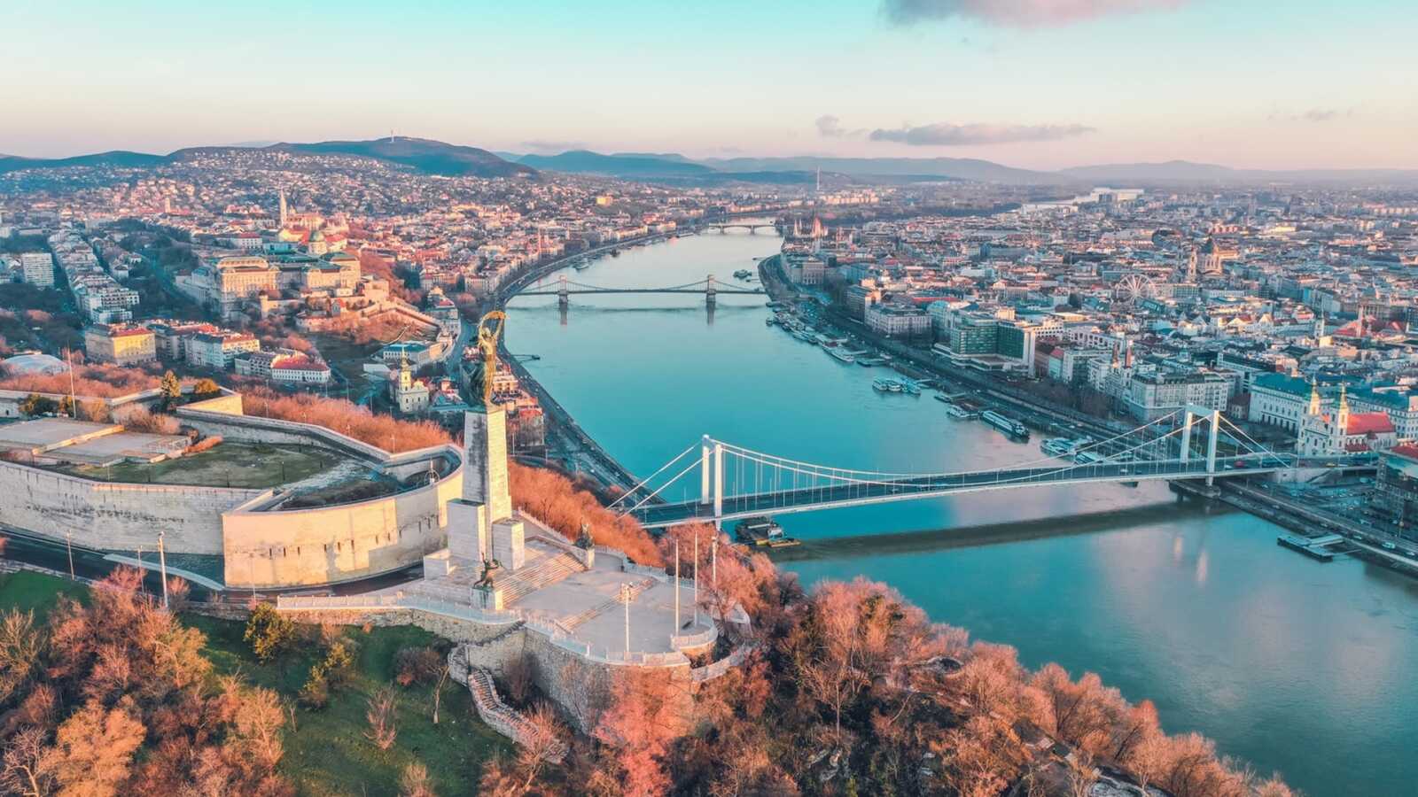 Hungary Wallpapers (40 images) - WallpaperCat