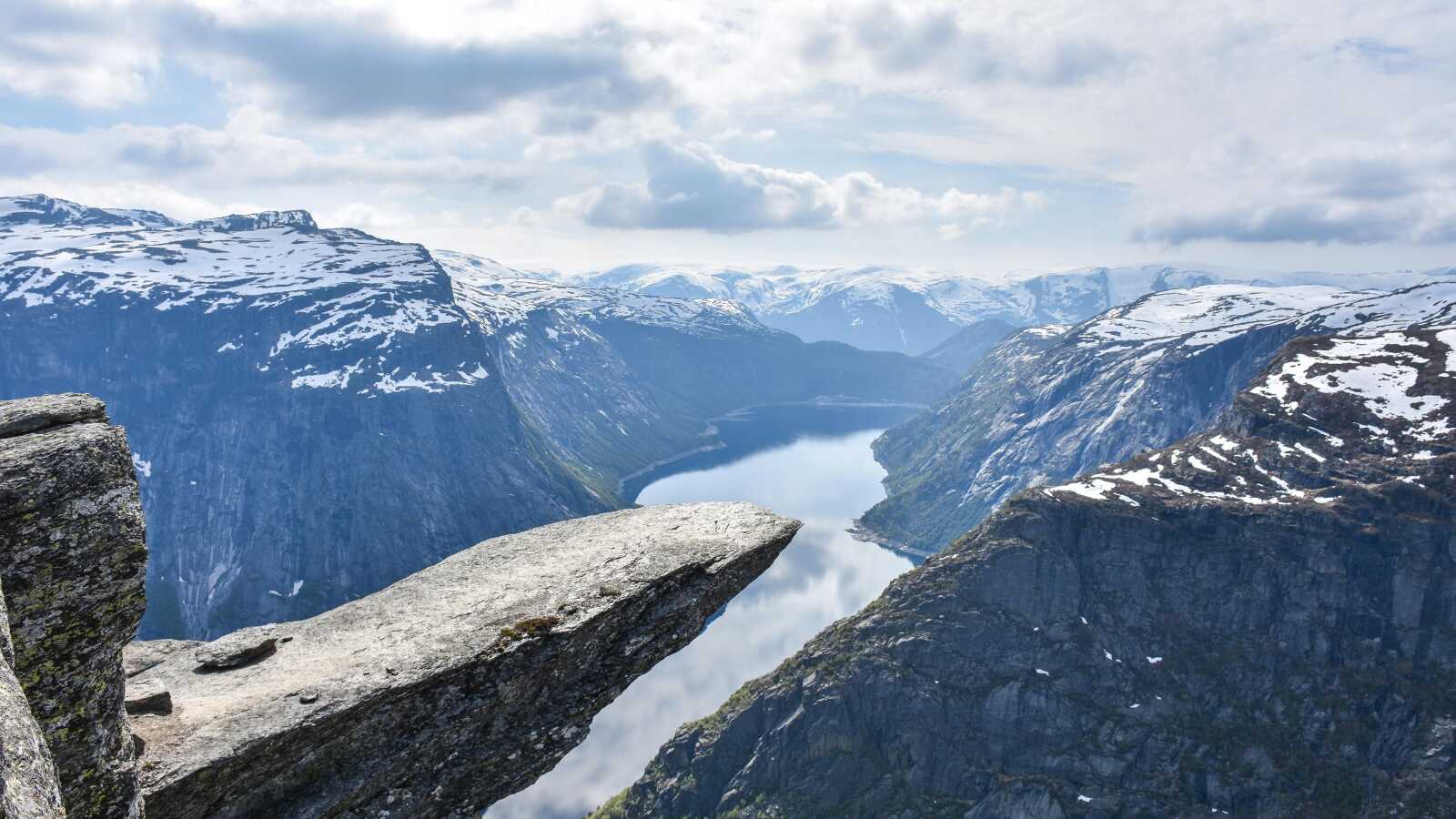 Trolltunga Wallpapers (51 images) - WallpaperCat