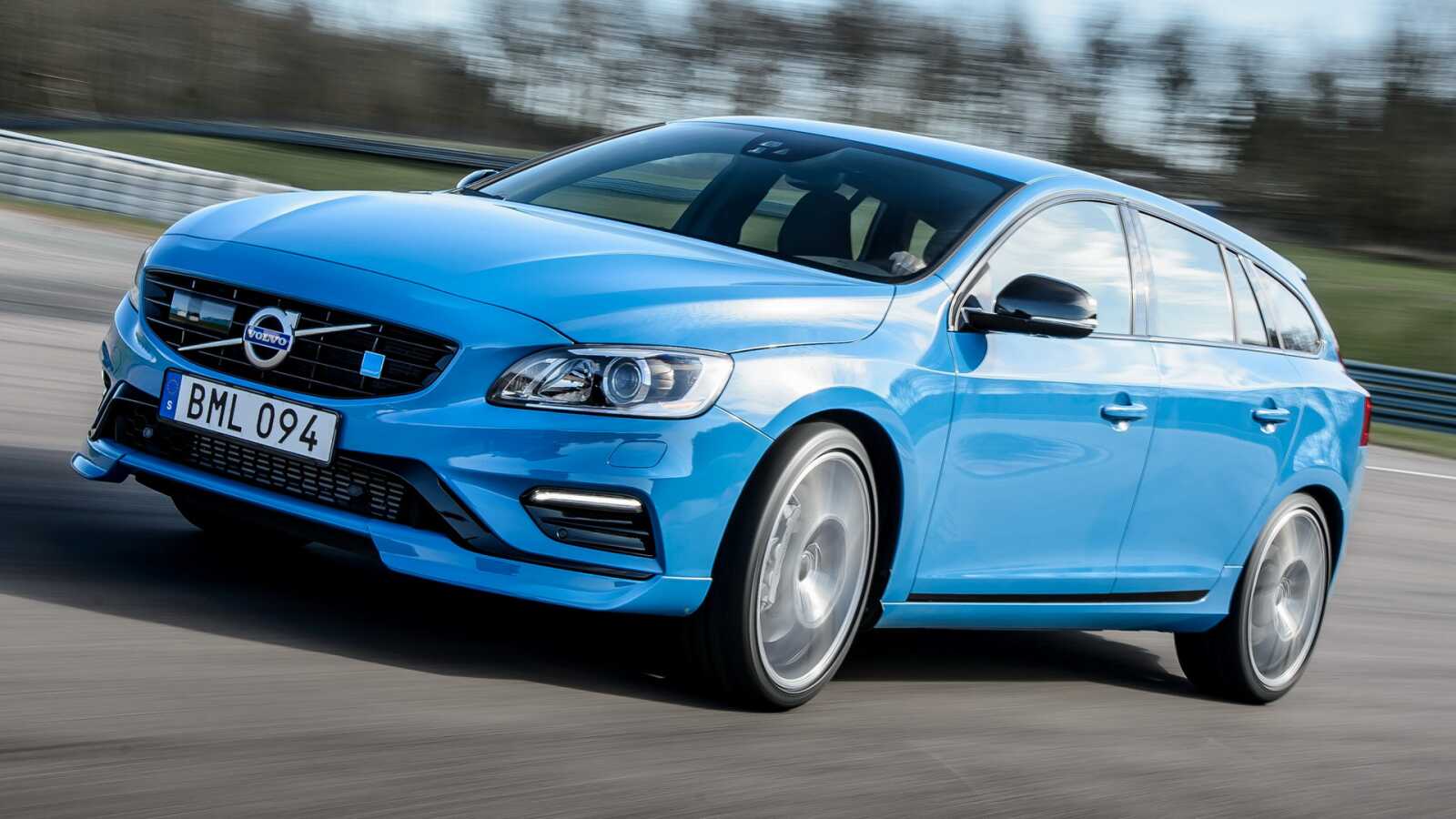 Volvo V60 Wallpapers (44 images) - WallpaperCat