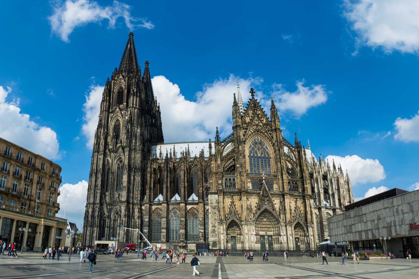 Cologne Cathedral Wallpapers (42 images) - WallpaperCat