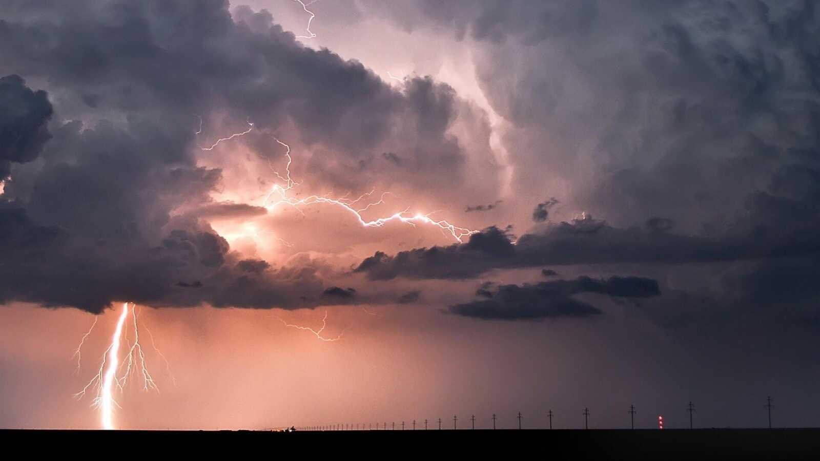Thunder Wallpapers (87 images) - WallpaperCat