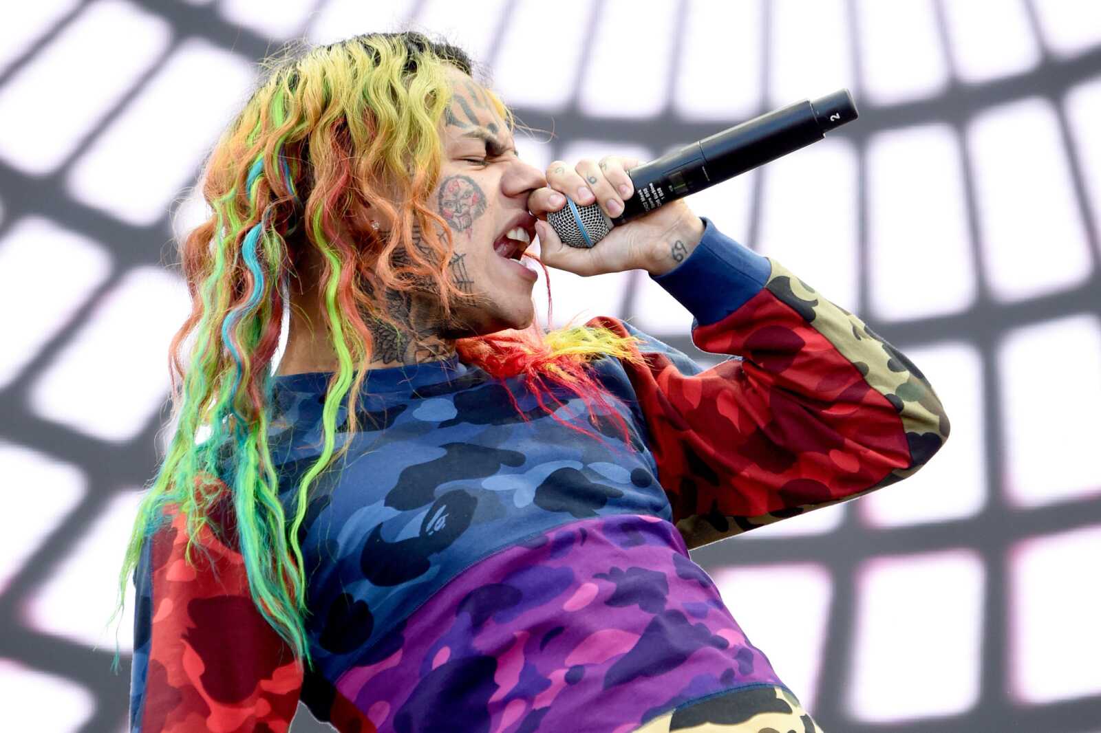 6ix9ine Wallpapers (22 images) - WallpaperCat