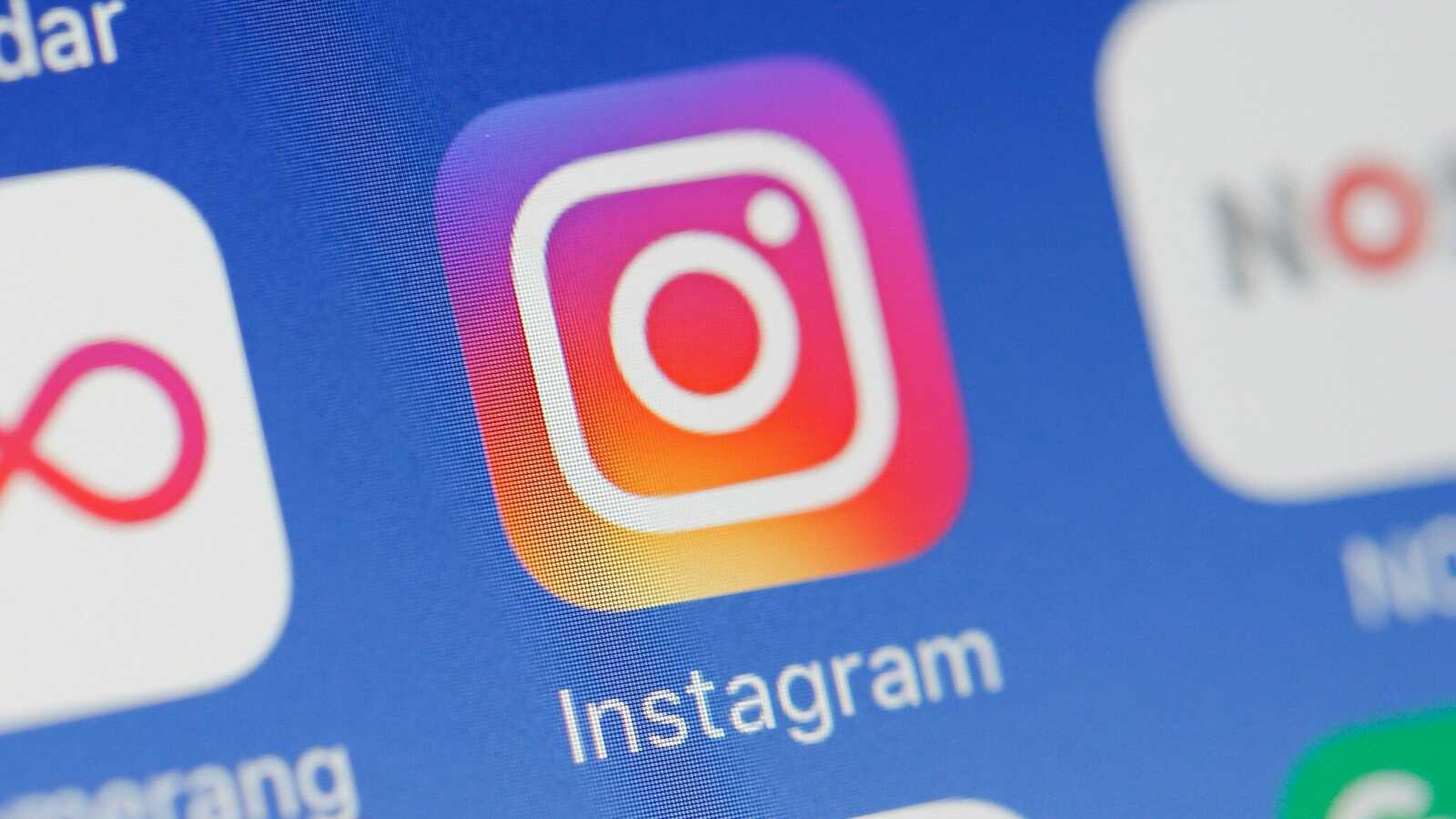 Instagram Wallpapers (26 images) - WallpaperCat