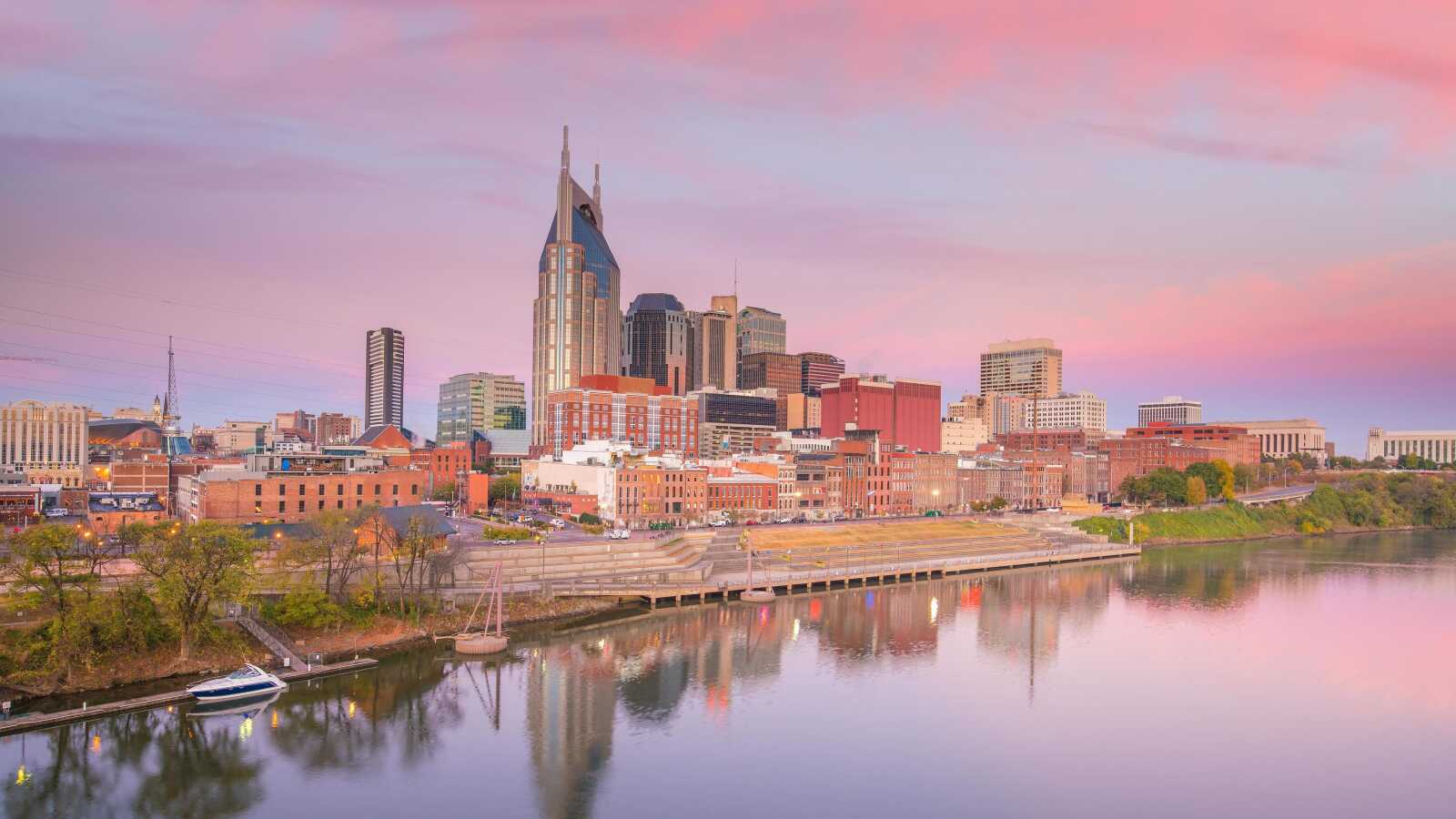 Nashville Skyline Wallpapers (36 images) - WallpaperCat