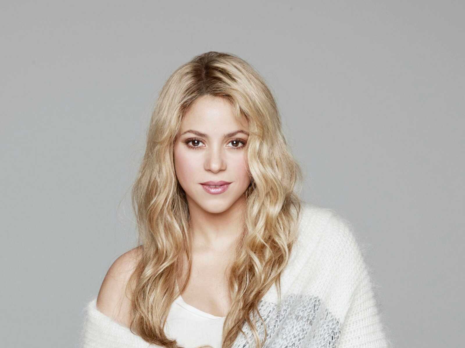 Shakira Wallpapers (49 images) - WallpaperCat