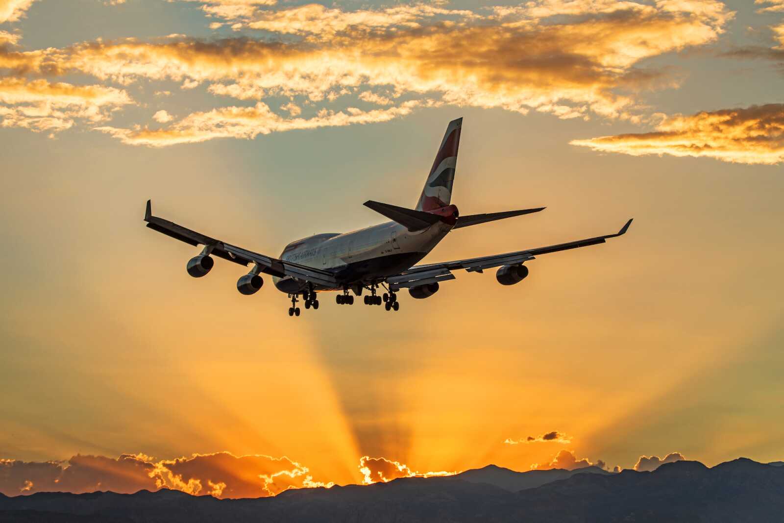 Boeing 747 Wallpapers (35 images) - WallpaperCat