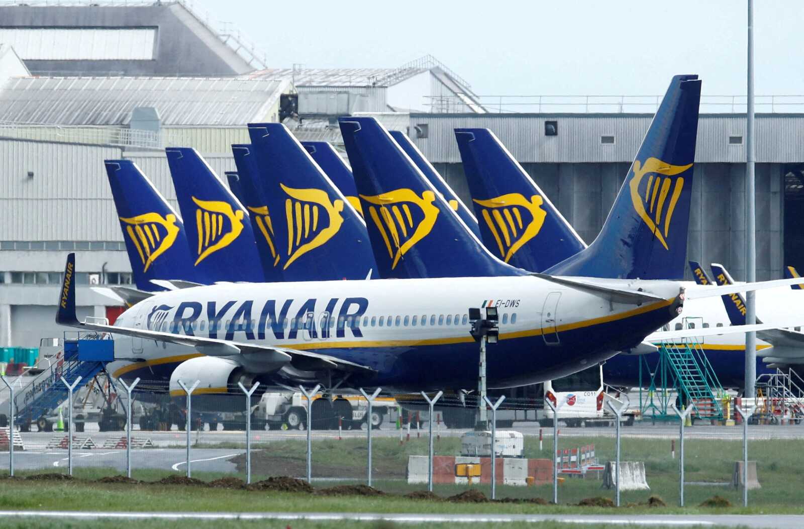 Ryanair Wallpapers (37 images) - WallpaperCat