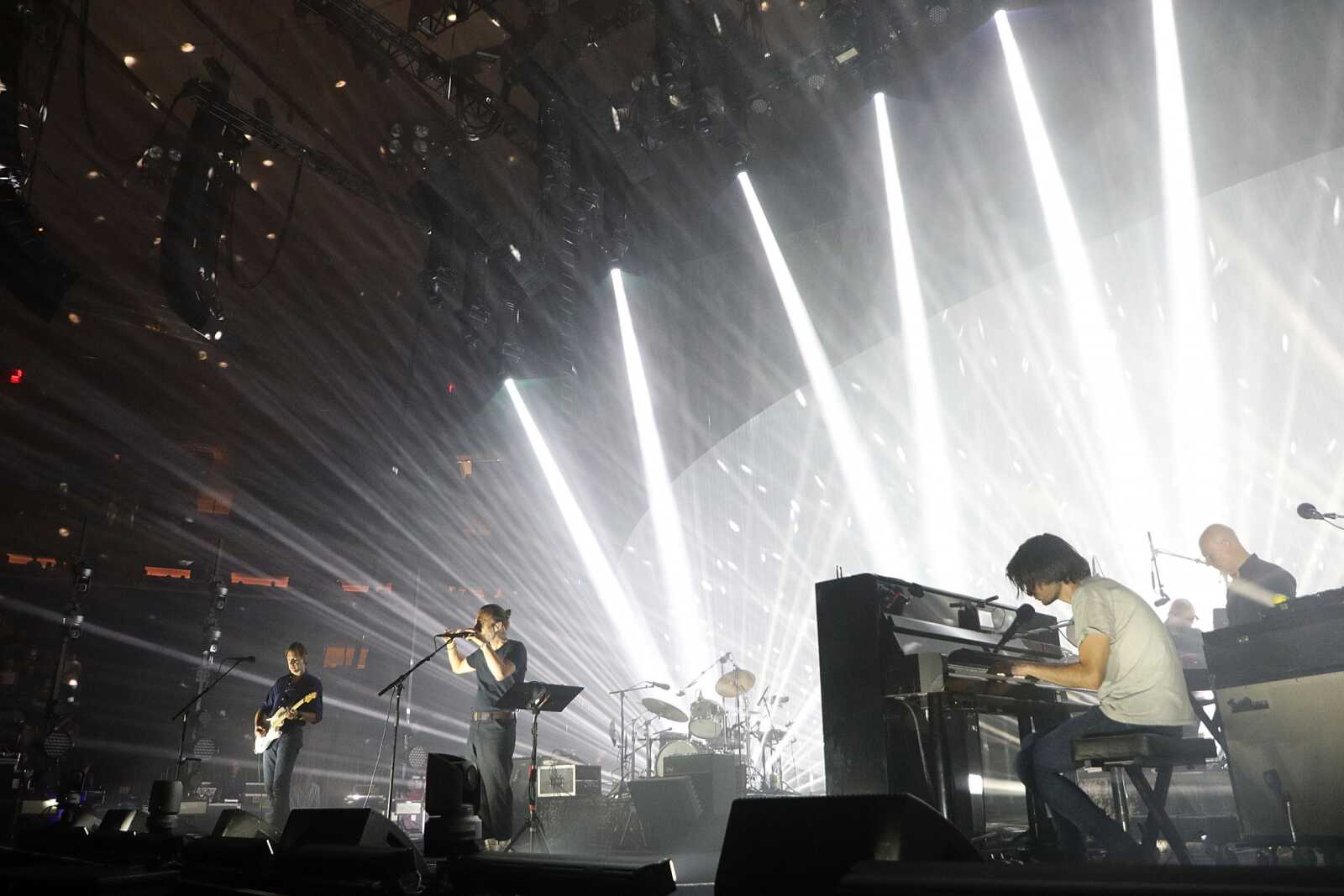 Radiohead Wallpapers (21 images) - WallpaperCat