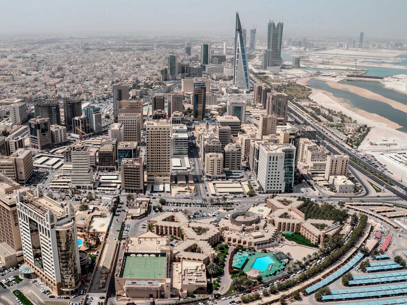 Manama (Bahrain) Wallpapers (26 images) - WallpaperCat