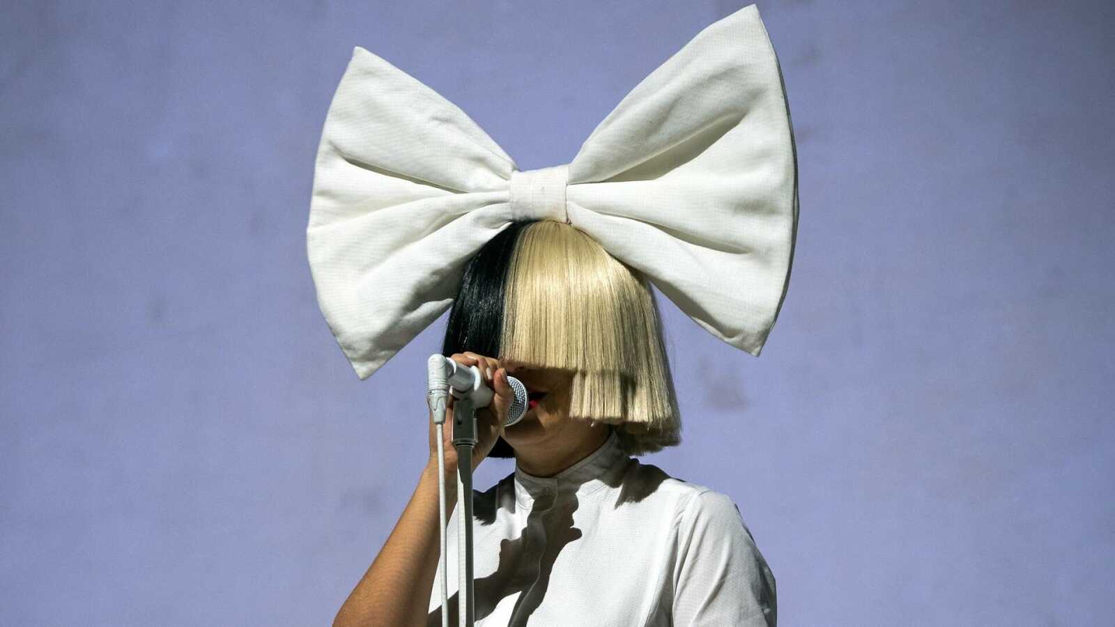 Sia Wallpapers (22 images) - WallpaperCat