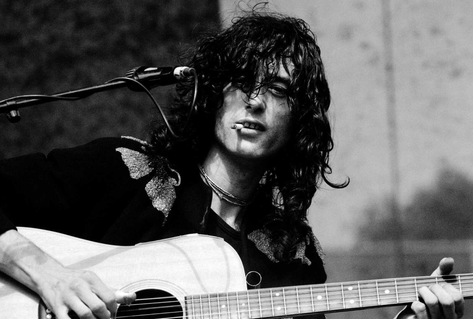 Jimmy Page Wallpapers (34 images) - WallpaperCat