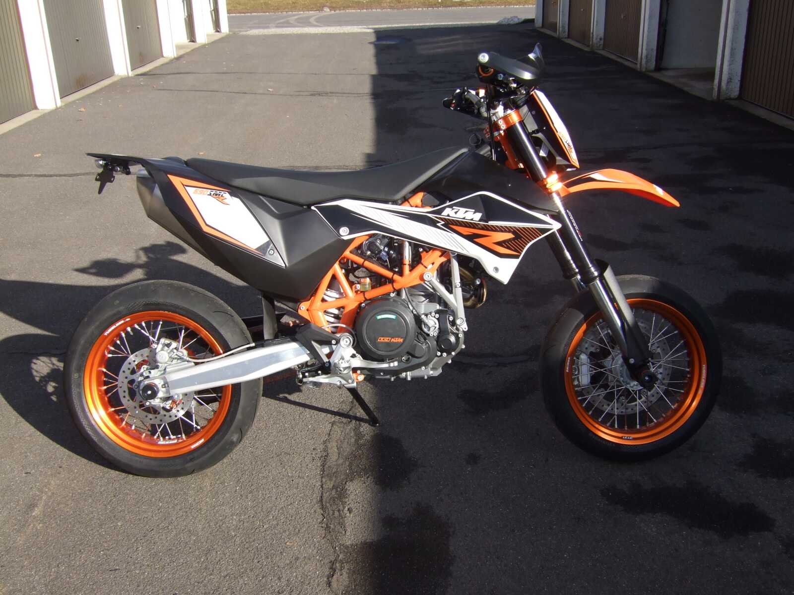 KTM 690 SMC Wallpapers (34 images) - WallpaperCat