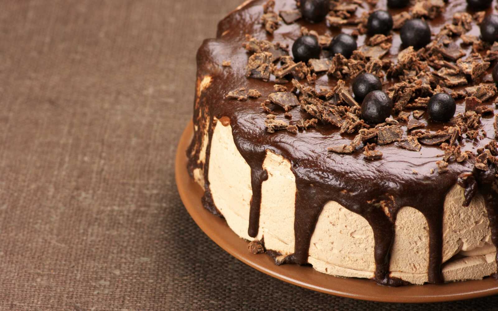 Cake Wallpapers (45 images) - WallpaperCat