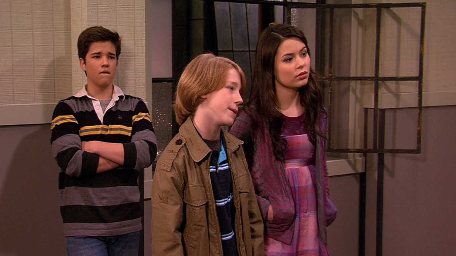 iCarly Wallpapers (34 images) - WallpaperCat