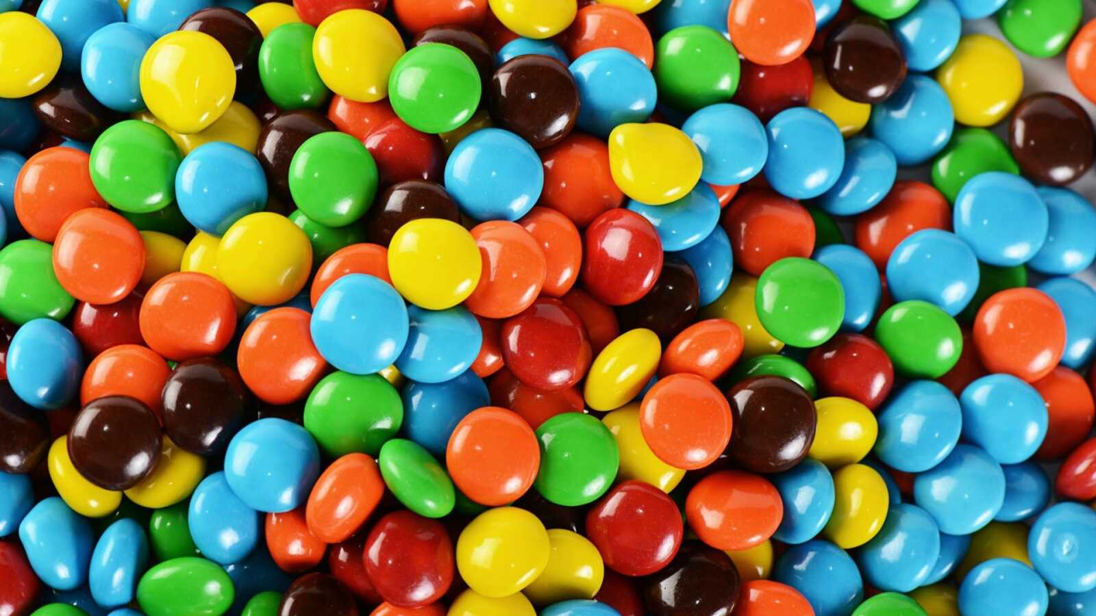 M and M’s Wallpapers (38 images) - WallpaperCat