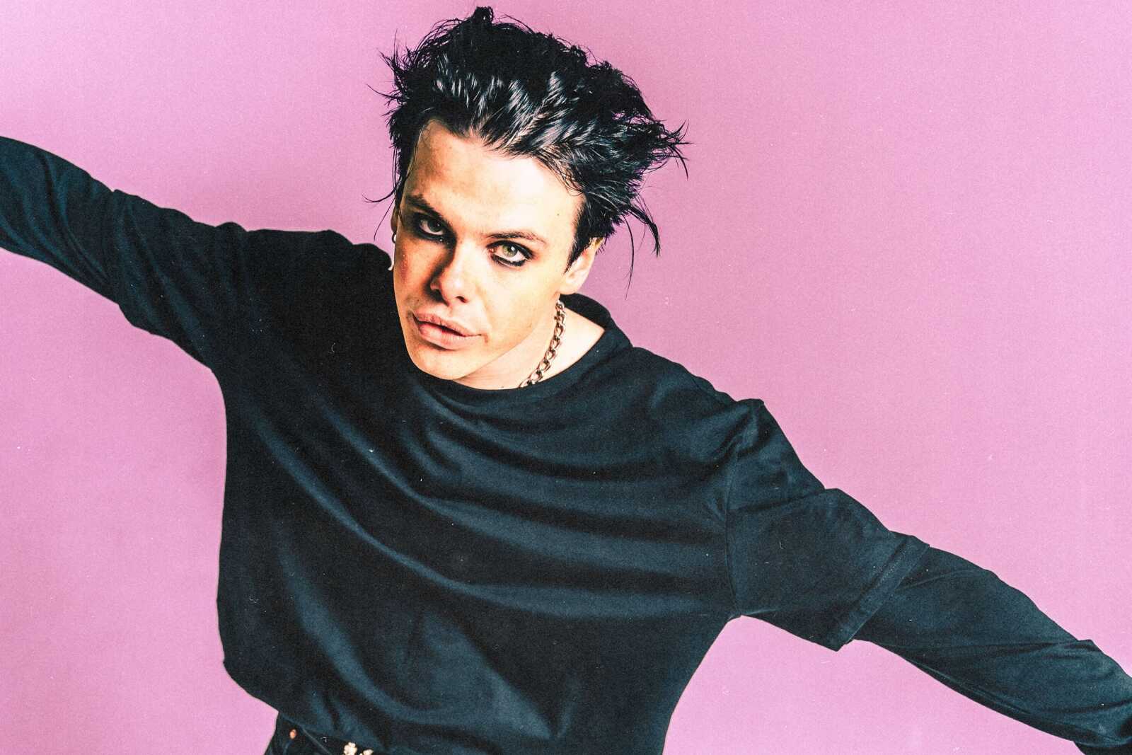 Yungblud Wallpapers (28 images) - WallpaperCat