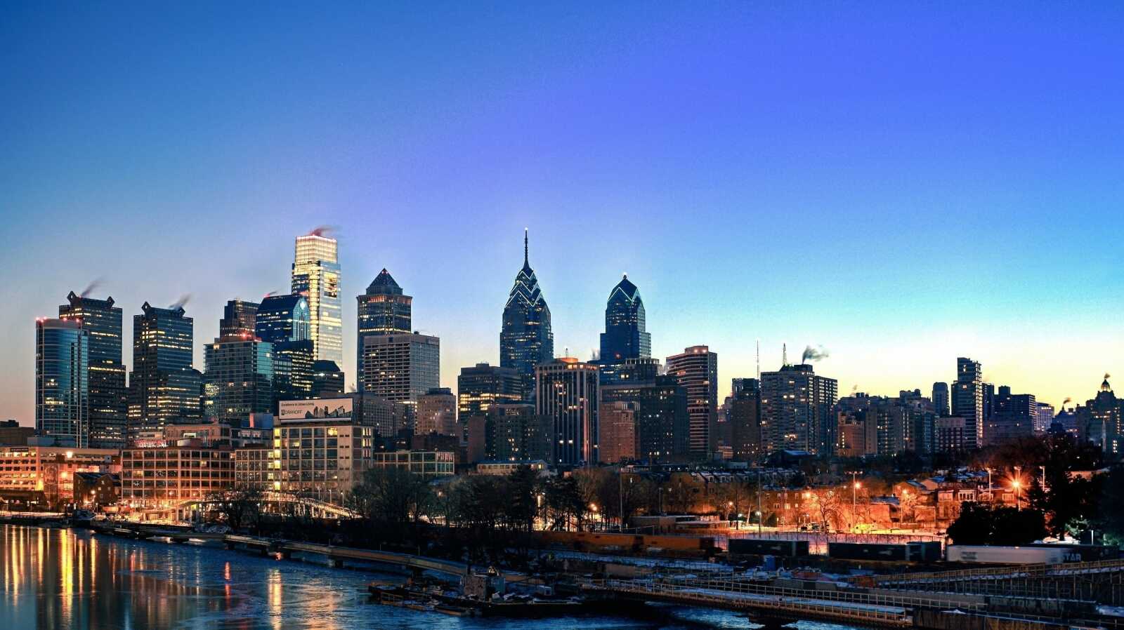 Philadelphia Skyline Wallpapers (45 images) - WallpaperCat
