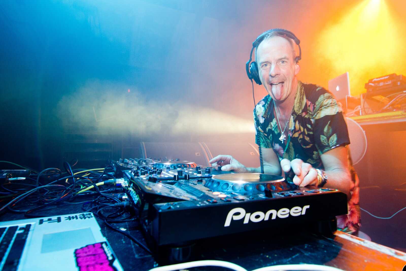 Fatboy Slim Wallpapers (27 images) - WallpaperCat