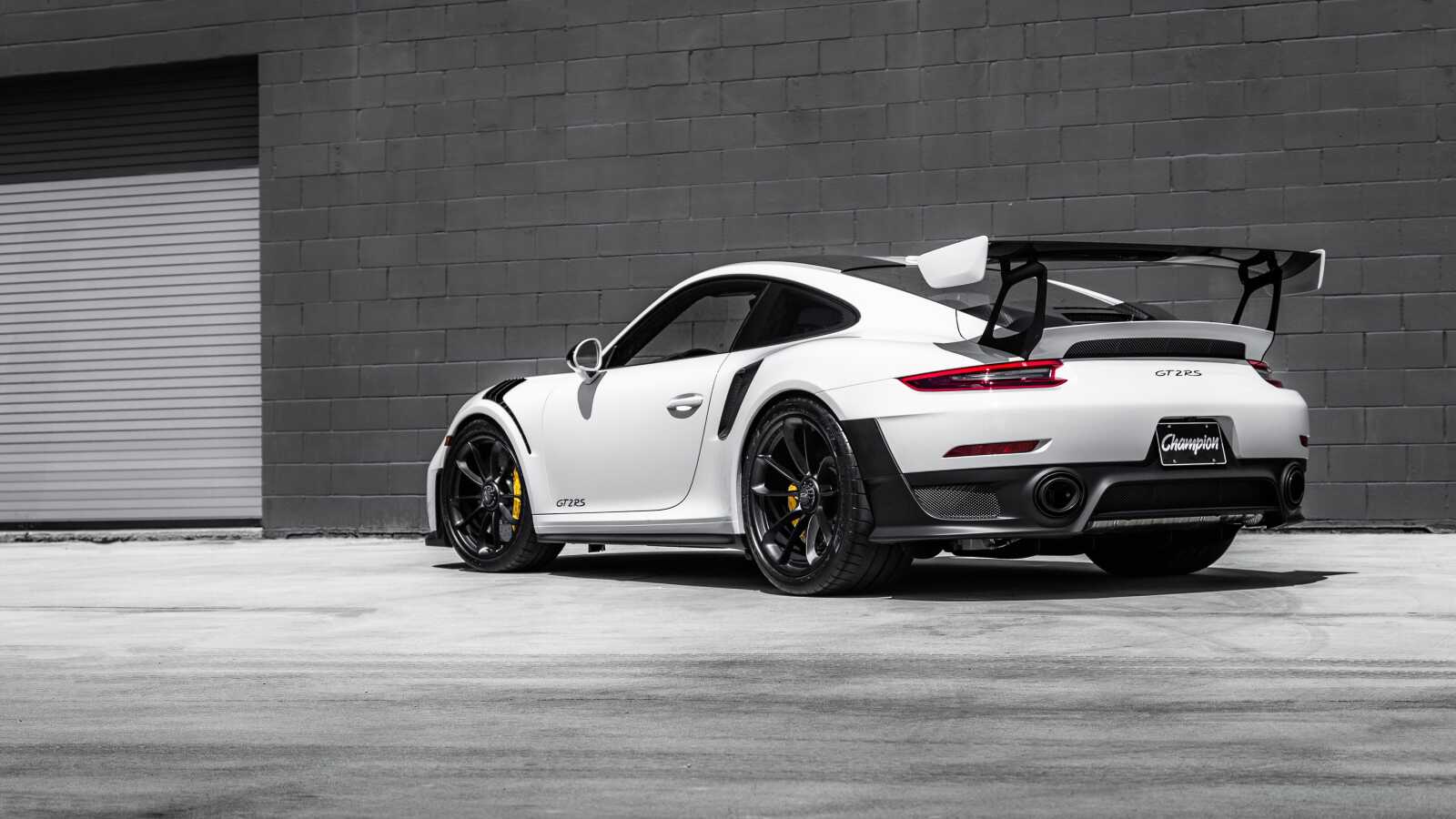 Porsche Wallpapers (138 images) - WallpaperCat
