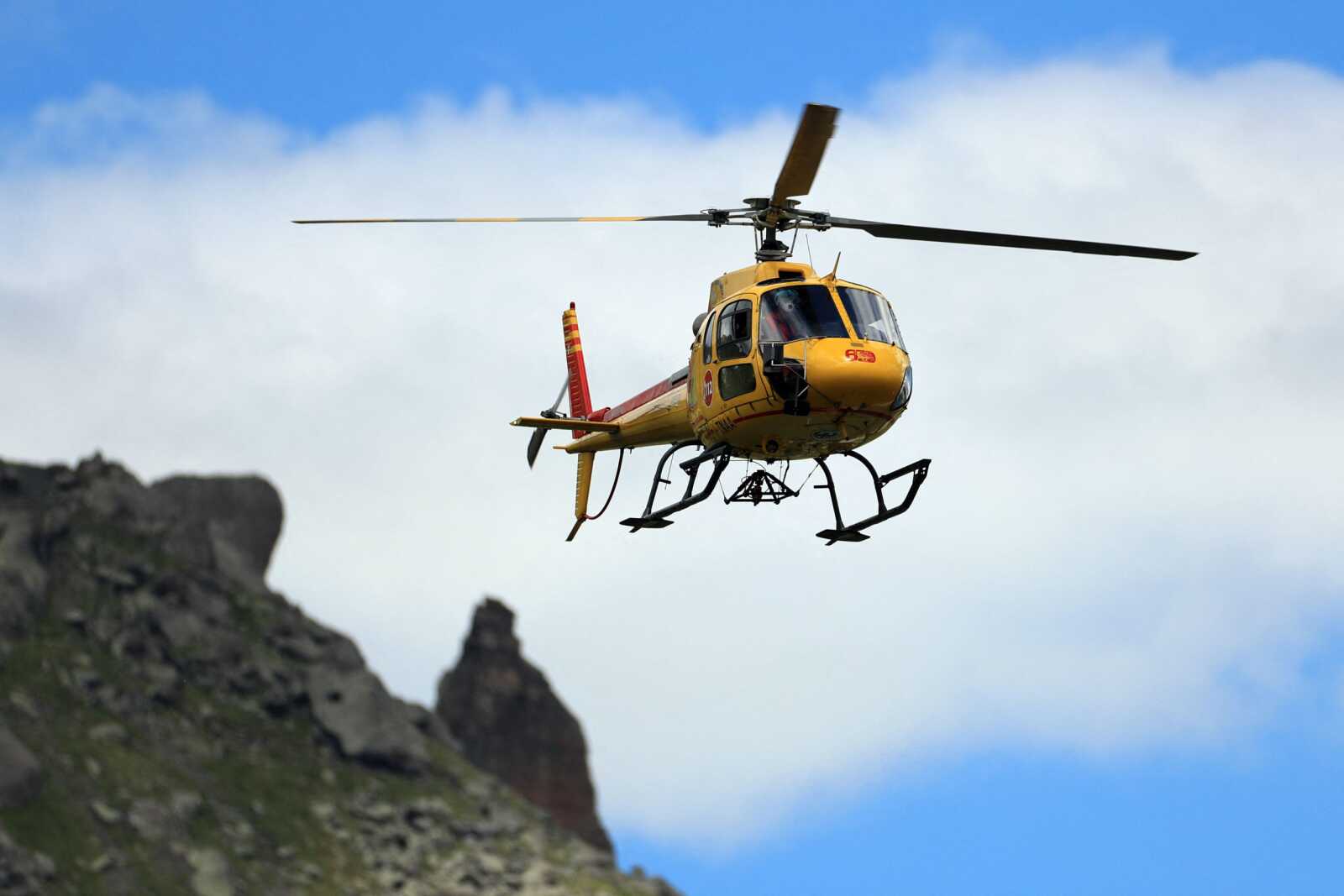 Helicopter Wallpapers (31 images) - WallpaperCat