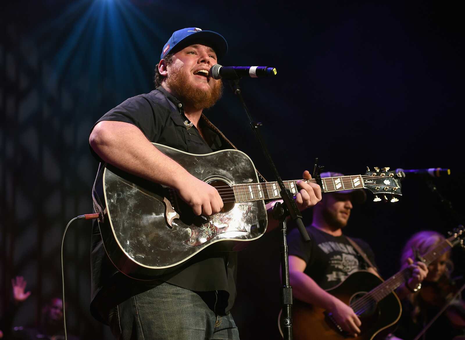 Luke Combs Wallpapers (20 images) - WallpaperCat
