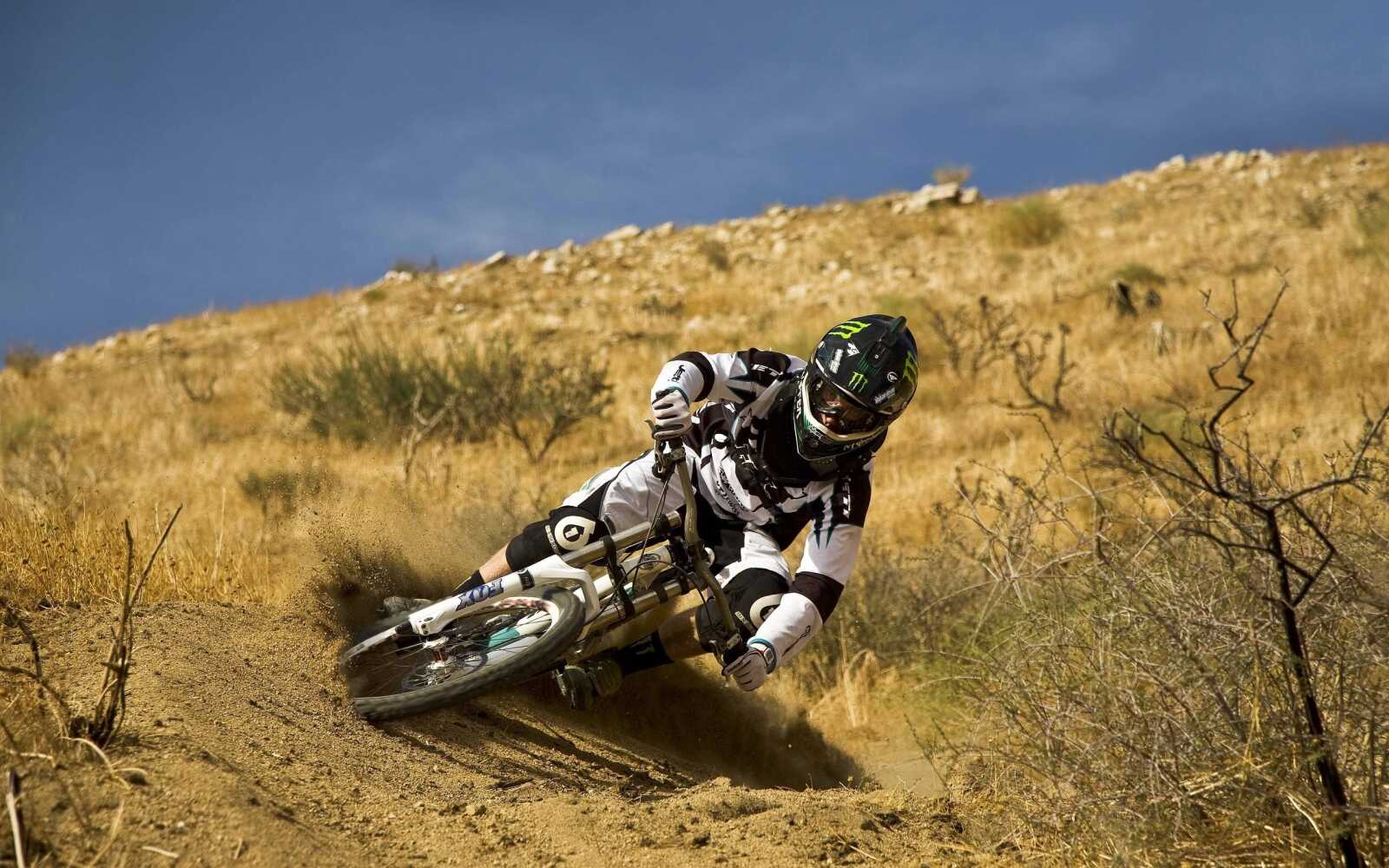 Cycling Mountain Bike Wallpapers (65 images) - WallpaperCat