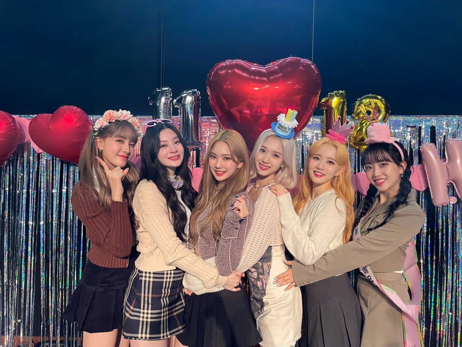 STAYC (K-pop) Wallpapers (83 images) - WallpaperCat