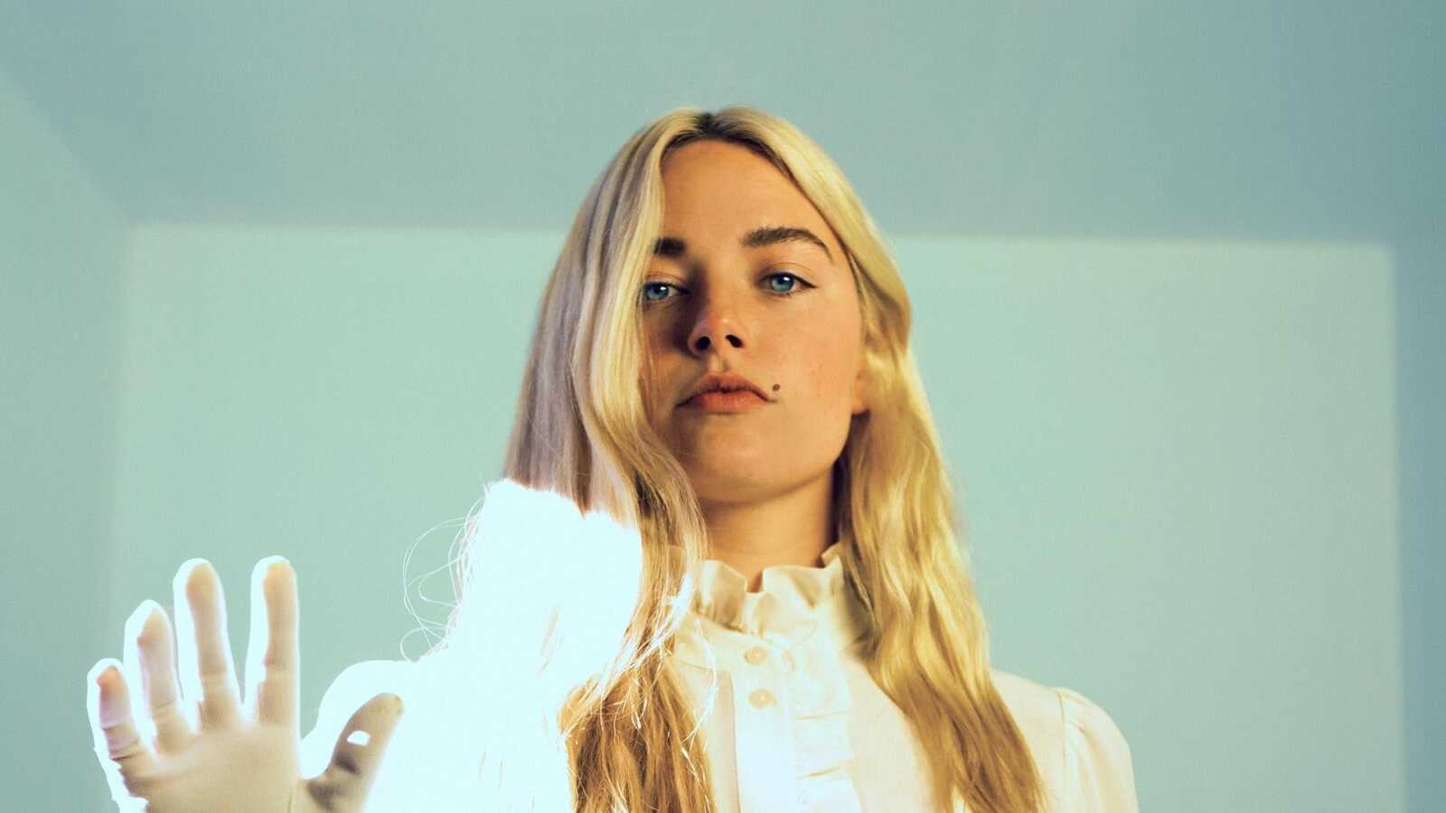 Ashe (Singer) Wallpapers (21 images) - WallpaperCat