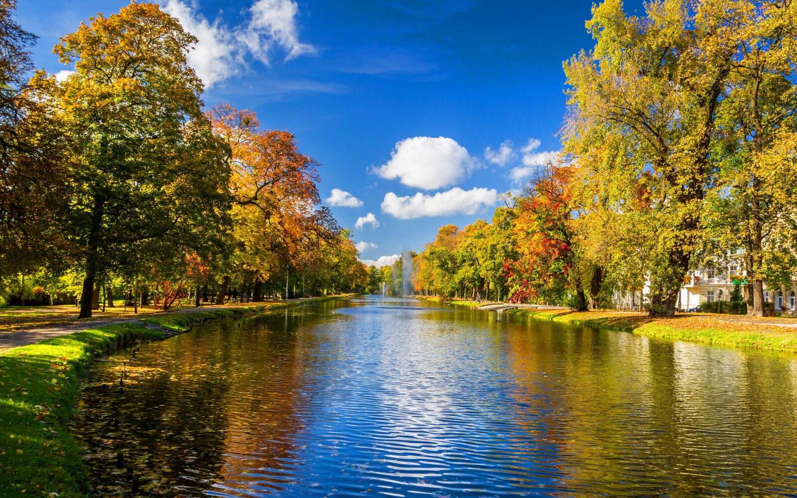 River Wallpapers (37 images) - WallpaperCat