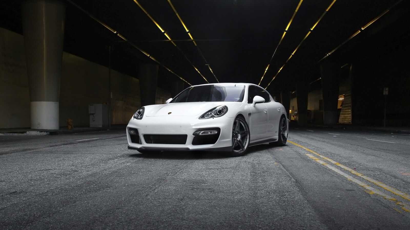 Porsche Panamera Wallpapers (38 images) - WallpaperCat
